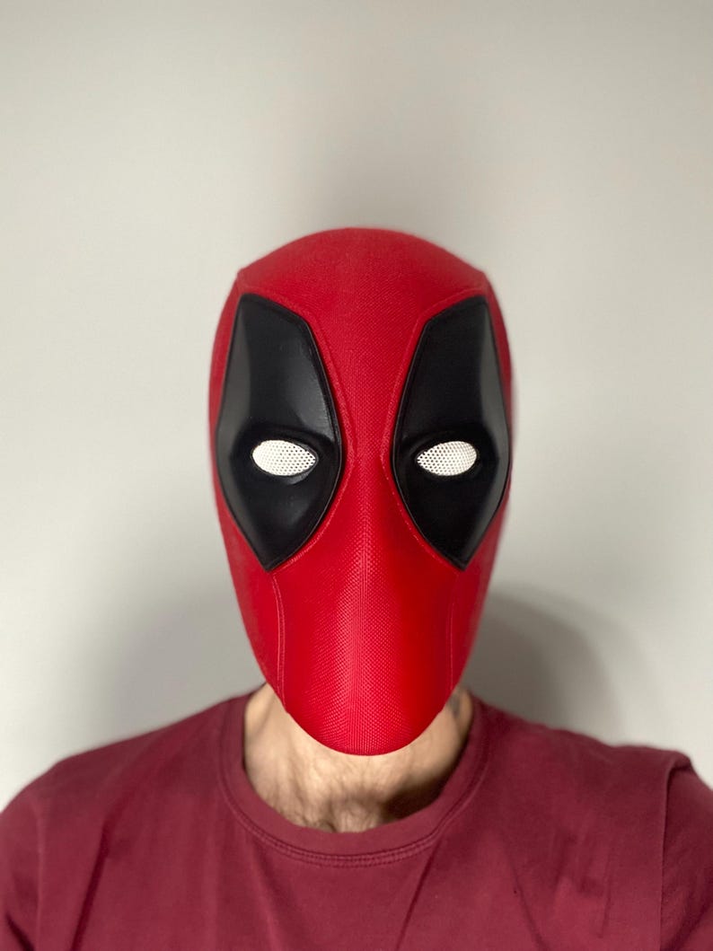 The 3D Printed Magnetic Deadpool Mask Was Created Especially for Fans ...