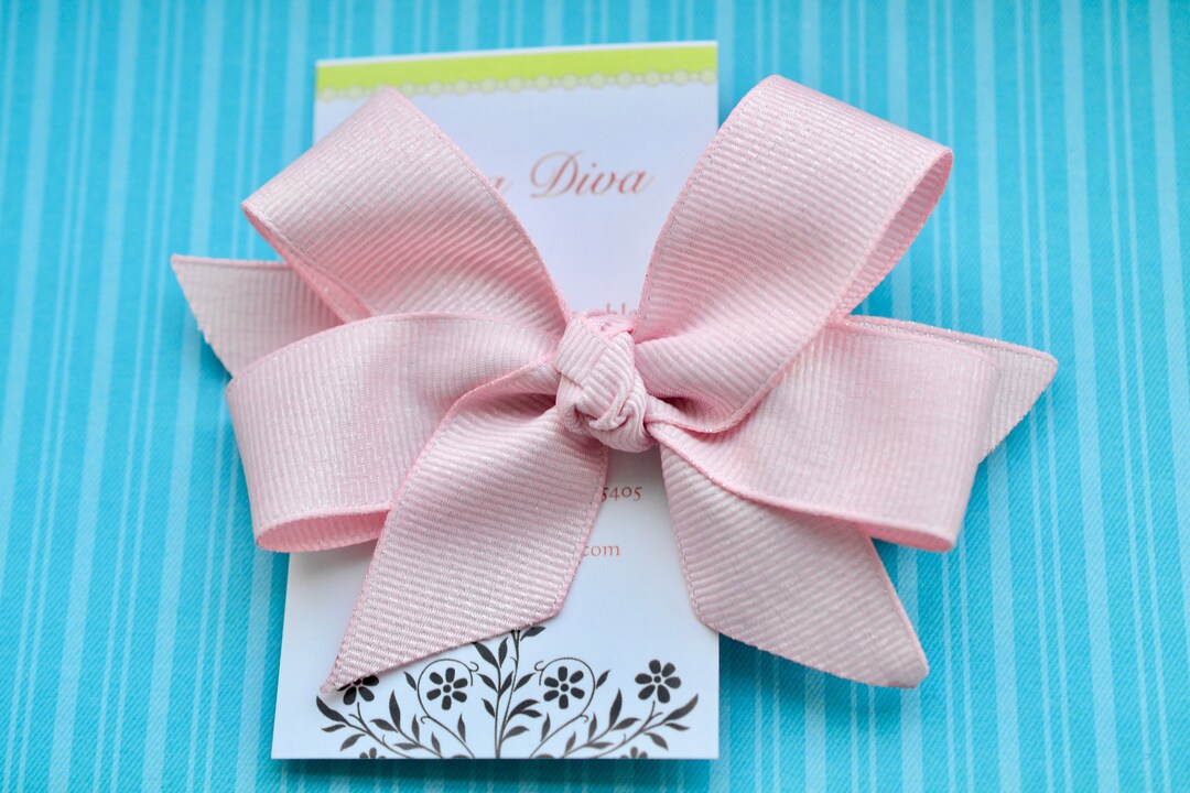 B12 - Pale Pink Diamond Dust Classic Diva Bow - Etsy