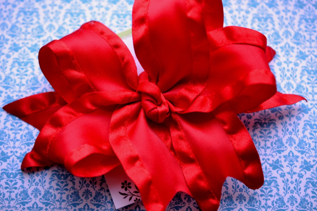 AA2 - Red Double Ruffle XL Diva Bow - Etsy