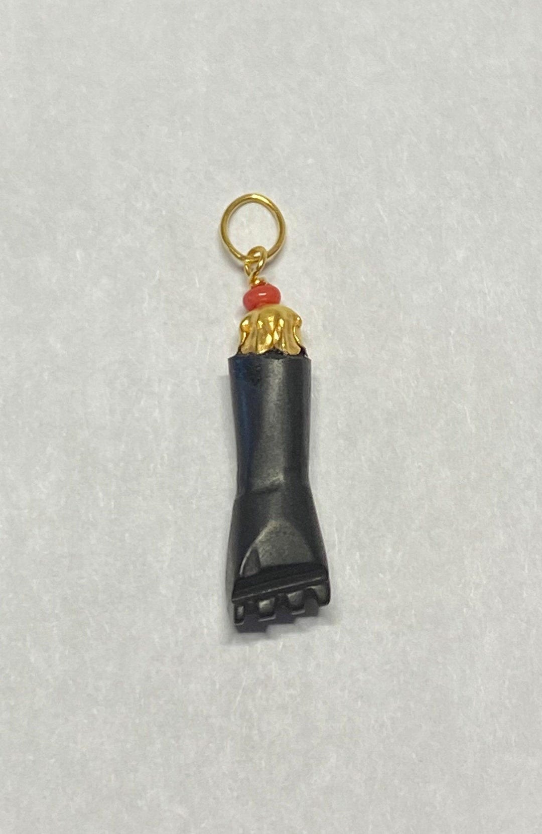 14 Karat Yellow Gold Genuine Azabache Jet & Coral Bead Mano Figa Hand ...