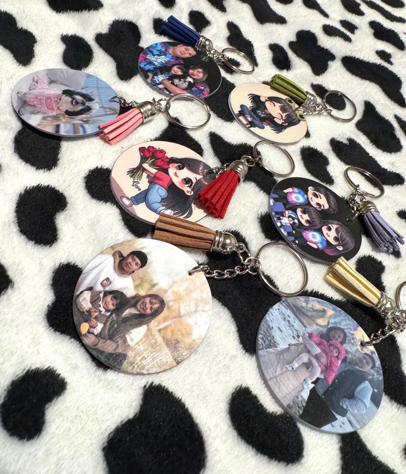 Custom Round Photo Keychains – Set of 5 (5x5cm) - Etsy