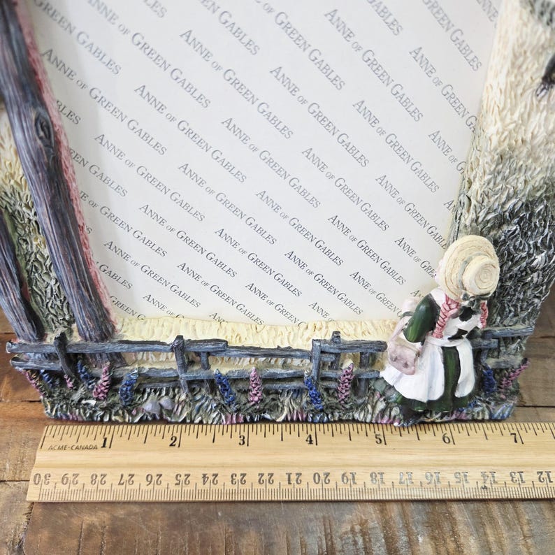 Vintage Anne of Green Gables Picture Frame – 3D Resin Countryside Scene ...