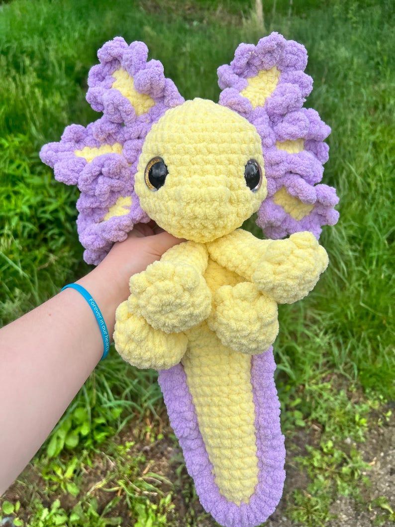 Axolotl Plushie, Made to Order - Handmade Crochet Plushie - Etsy