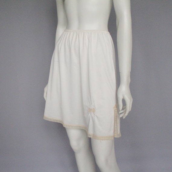 60's Mini Half Slip with Art Deco Lace / Maidenform S… - Gem