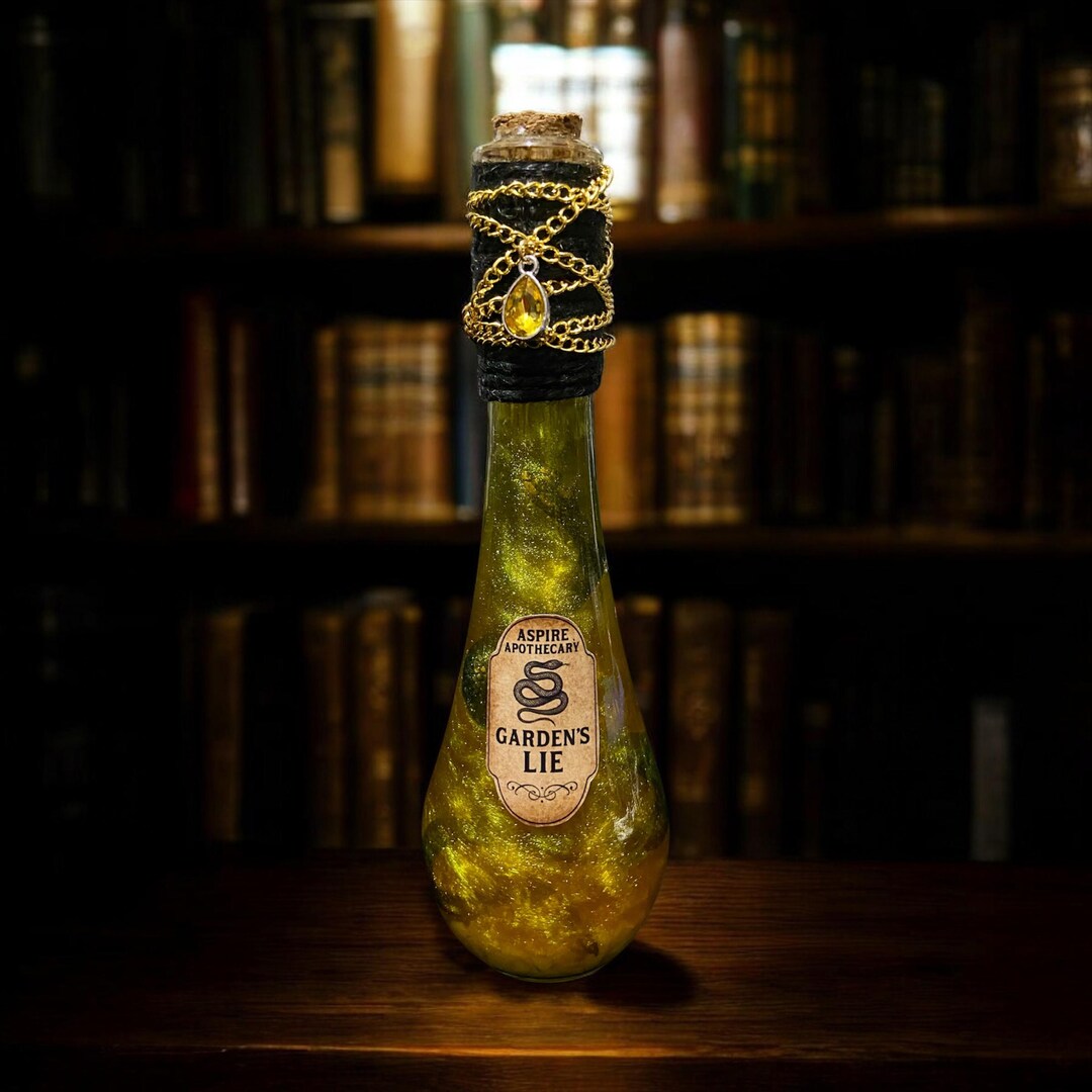 Gold Swirl Snake Potion Bottle - Gothic Witchy Decor - Etsy