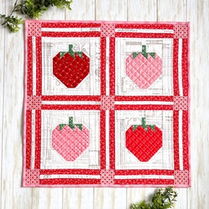 Strawberry Mini Quilt PDF Pattern - Etsy