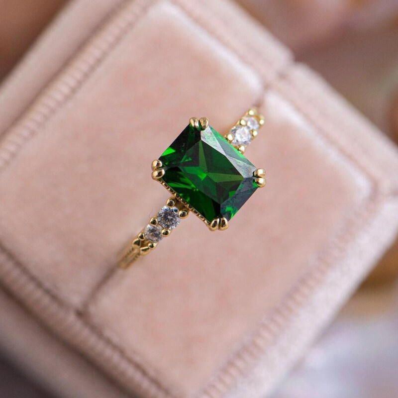 Emerald Gold Ring - Etsy