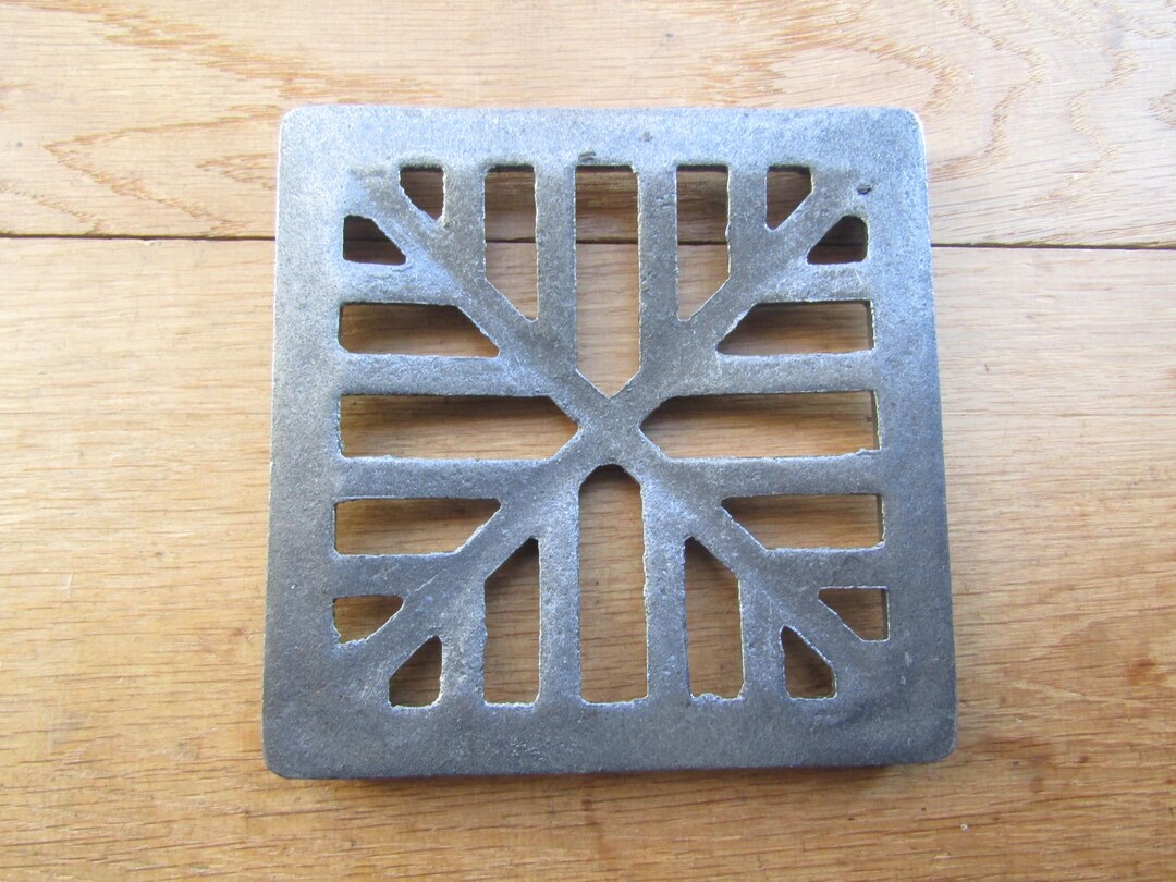 Rustic Iron Gutter Drain Lid Cover Cap Cast Iron Gully Grid Guard ...