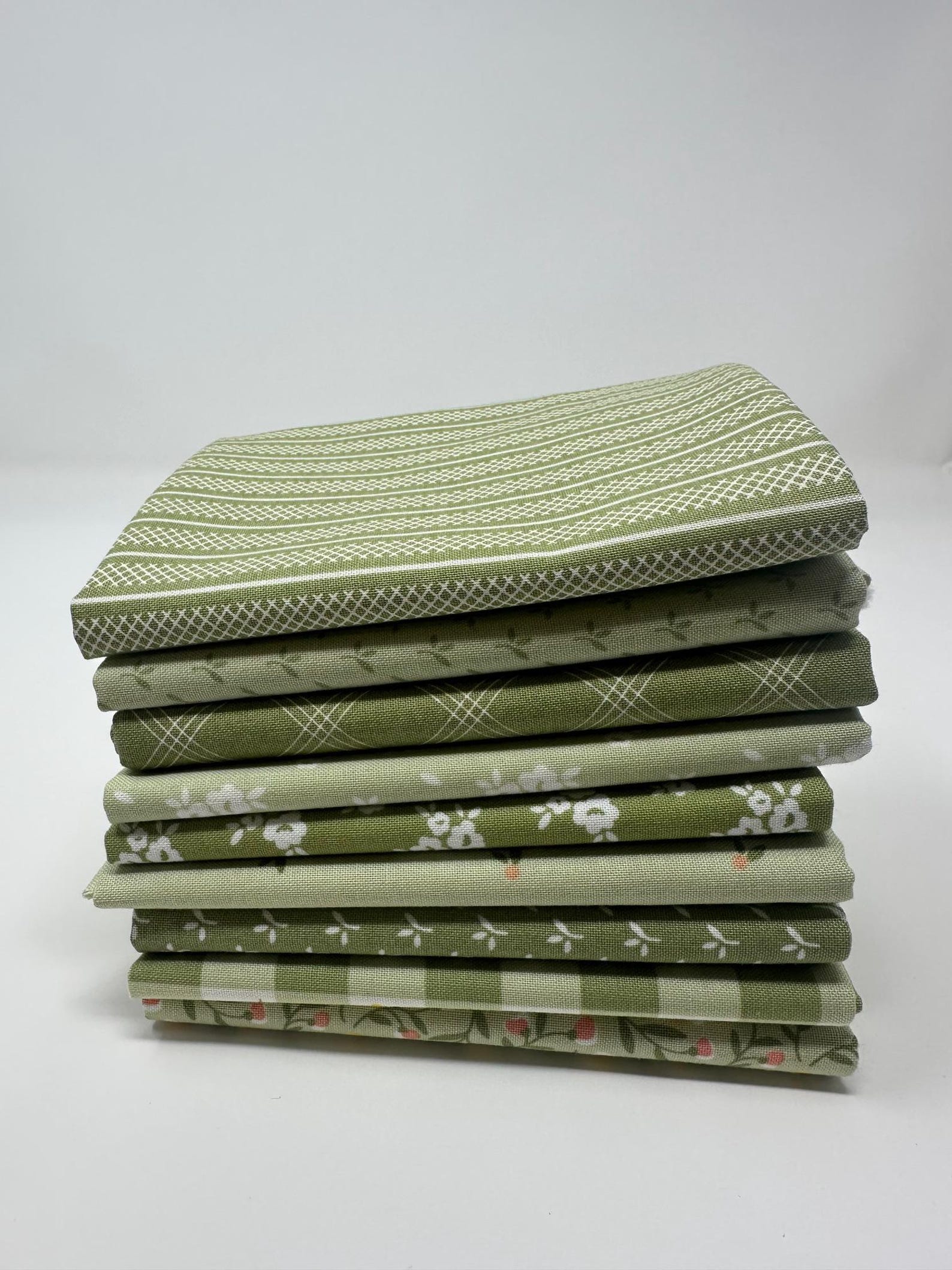 Moda, Flower Girl 27 Piece Fat Quarter Bundle - Etsy