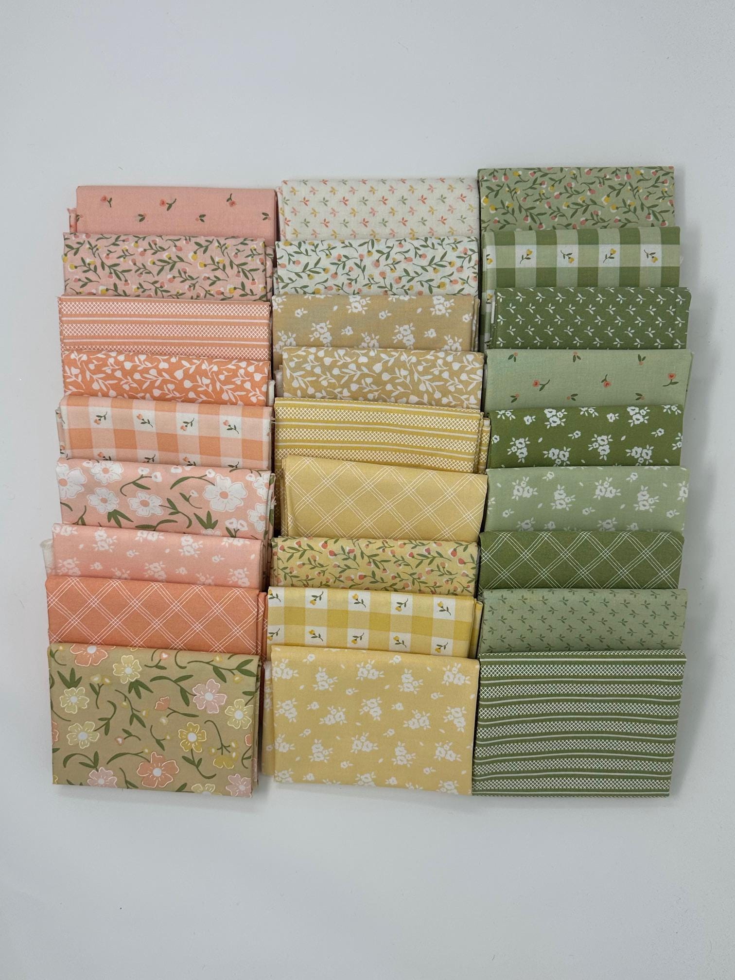 Moda, Flower Girl 27 Piece Fat Quarter Bundle - Etsy