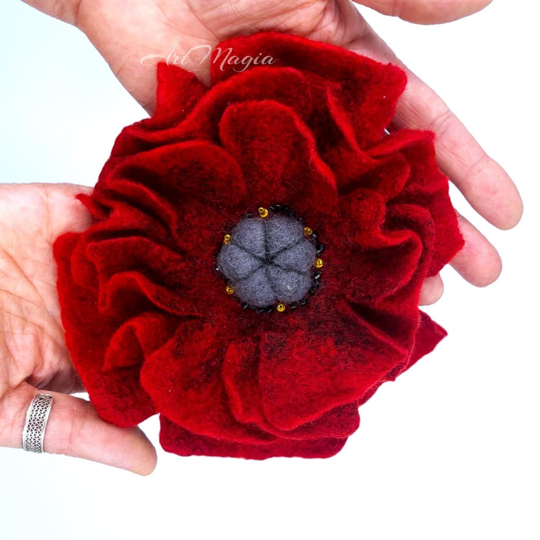 Large Red Felt Poppy Brooch: Handmade Merino Wool Flower Pin - Etsy