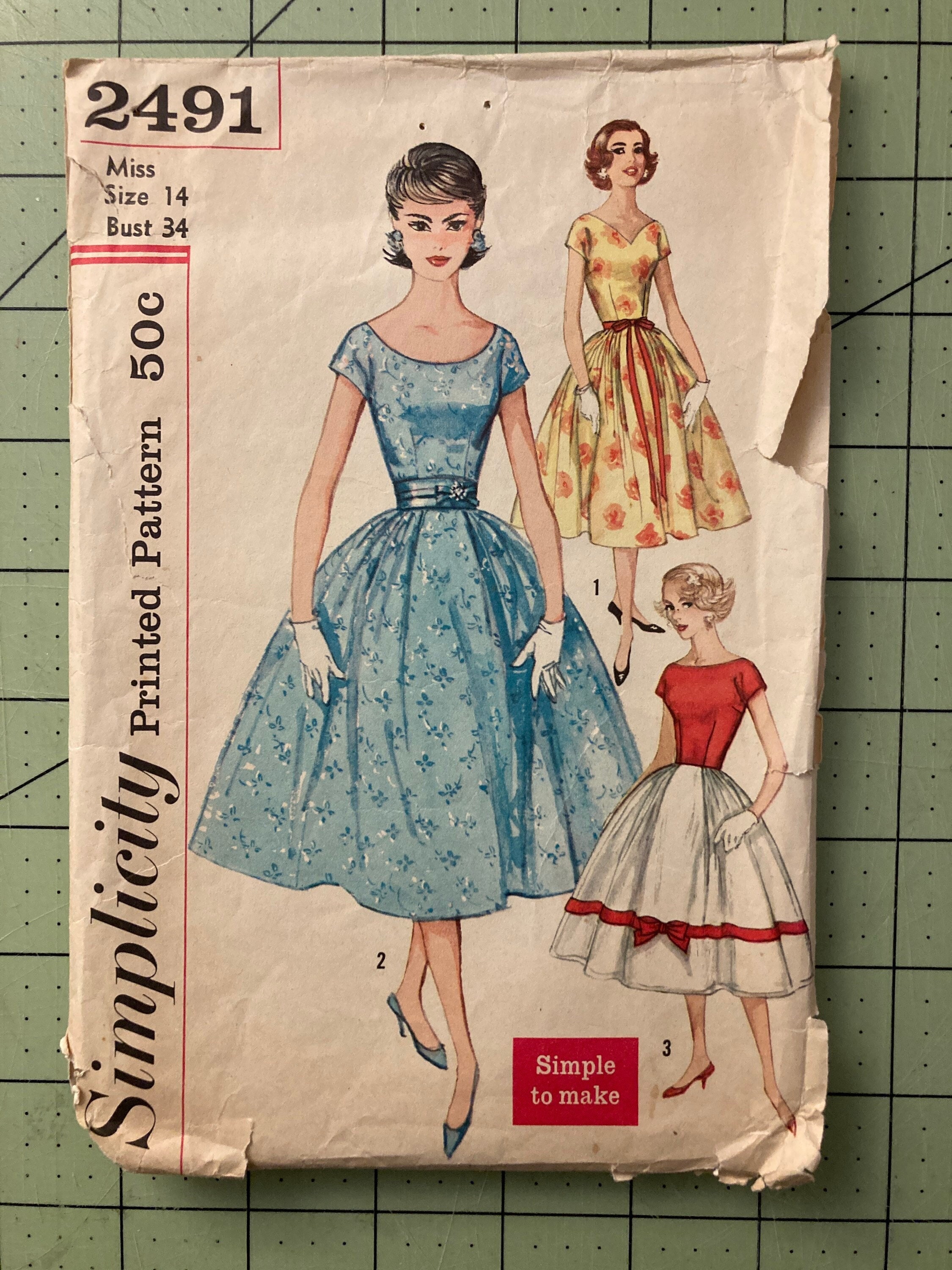 Full Skirt Simplicity 2492 Dress Backless 50s Vintage Sewing Pattern ...
