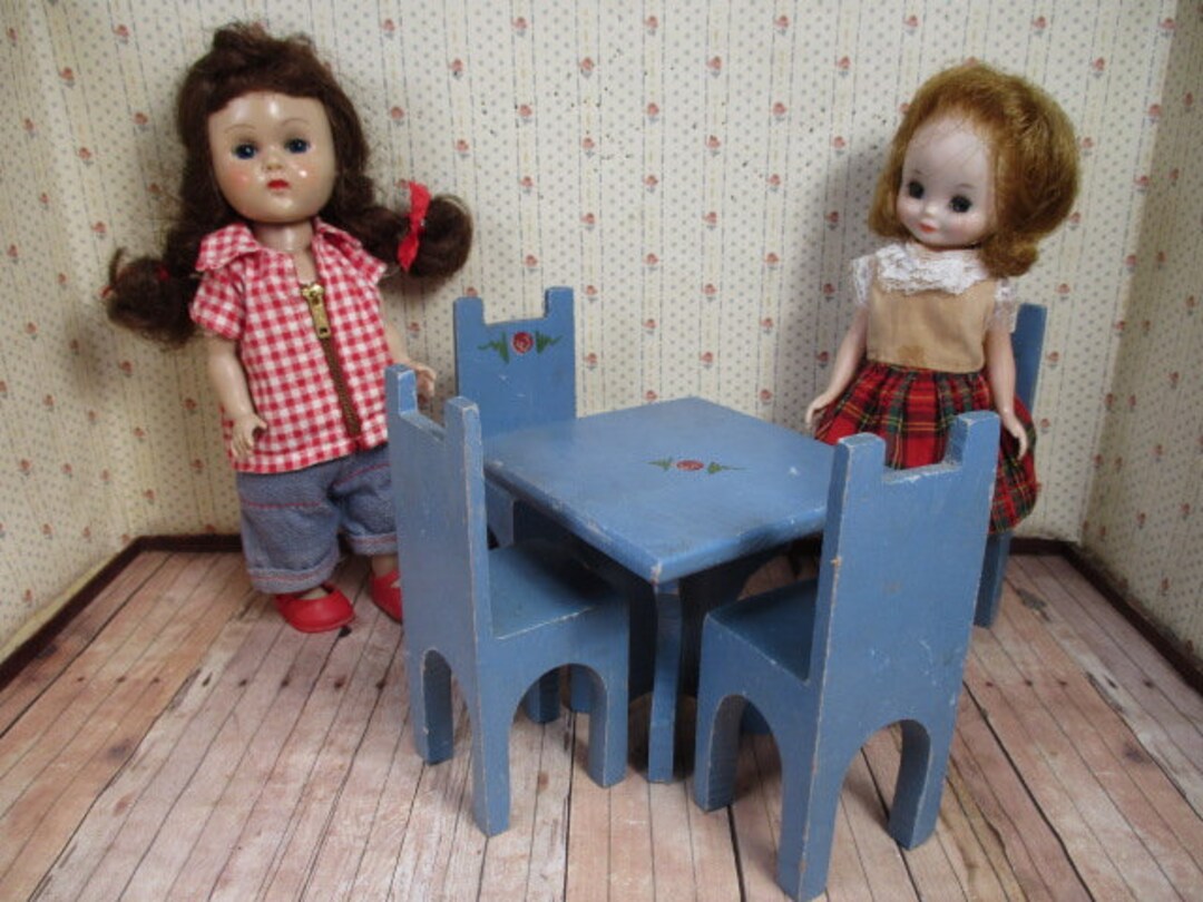 Vintage Cottage Style Table and Four Chairs for Small Dolls Play Scale ...