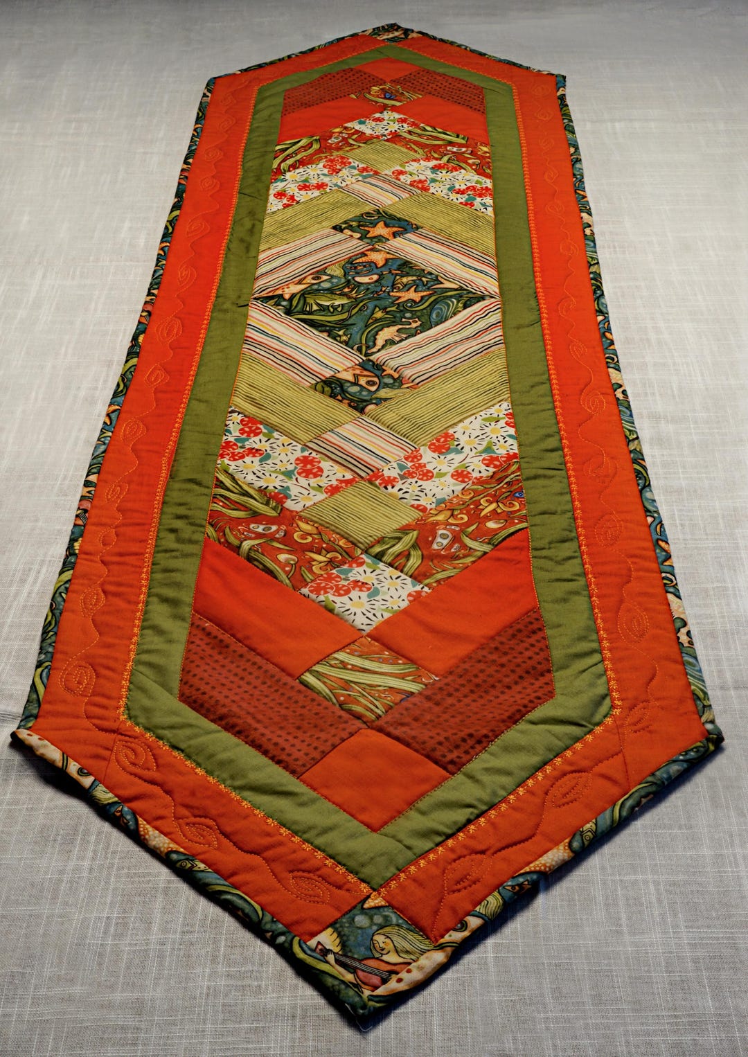 A Nice Runner for Your Table - Ενα όμορφο ράνερ για το τραπέζι σας - Etsy