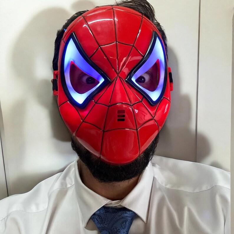 LED Light-up Spiderman Mask for Kids & Adults - Superhero Cosplay ...