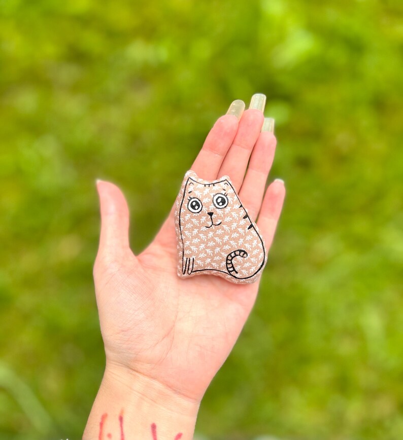 Magnet Brown Leaves Soft Cat, Mini Soft Cotton Magnet Cat Collector ...