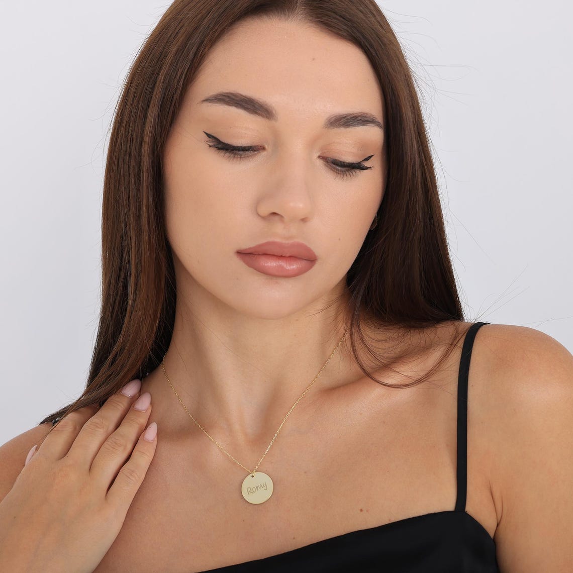 Personalized Disk Name Necklace, Custom Engraved Name Necklace, Dainty ...