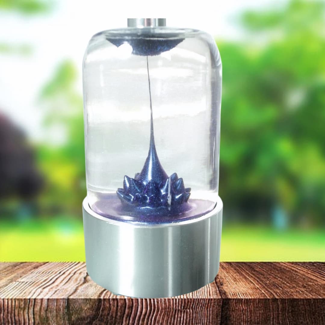 SPIKE Ferrofluid Magnetic Display Comes in a Variety of Colors - Etsy