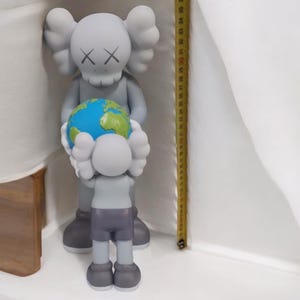 KAWS the Promise Replica Figures Bearbrick Style Decorative Statue ...
