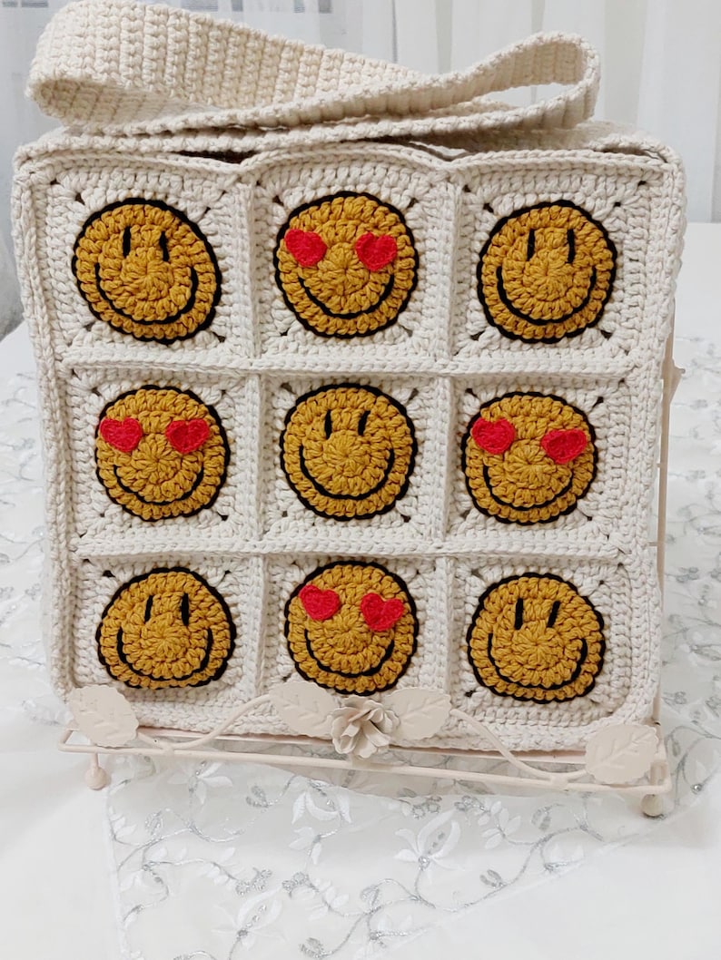 Handmade Crochet Smiley Face Tote Bag, Granny Square, Smiley Face Purse ...