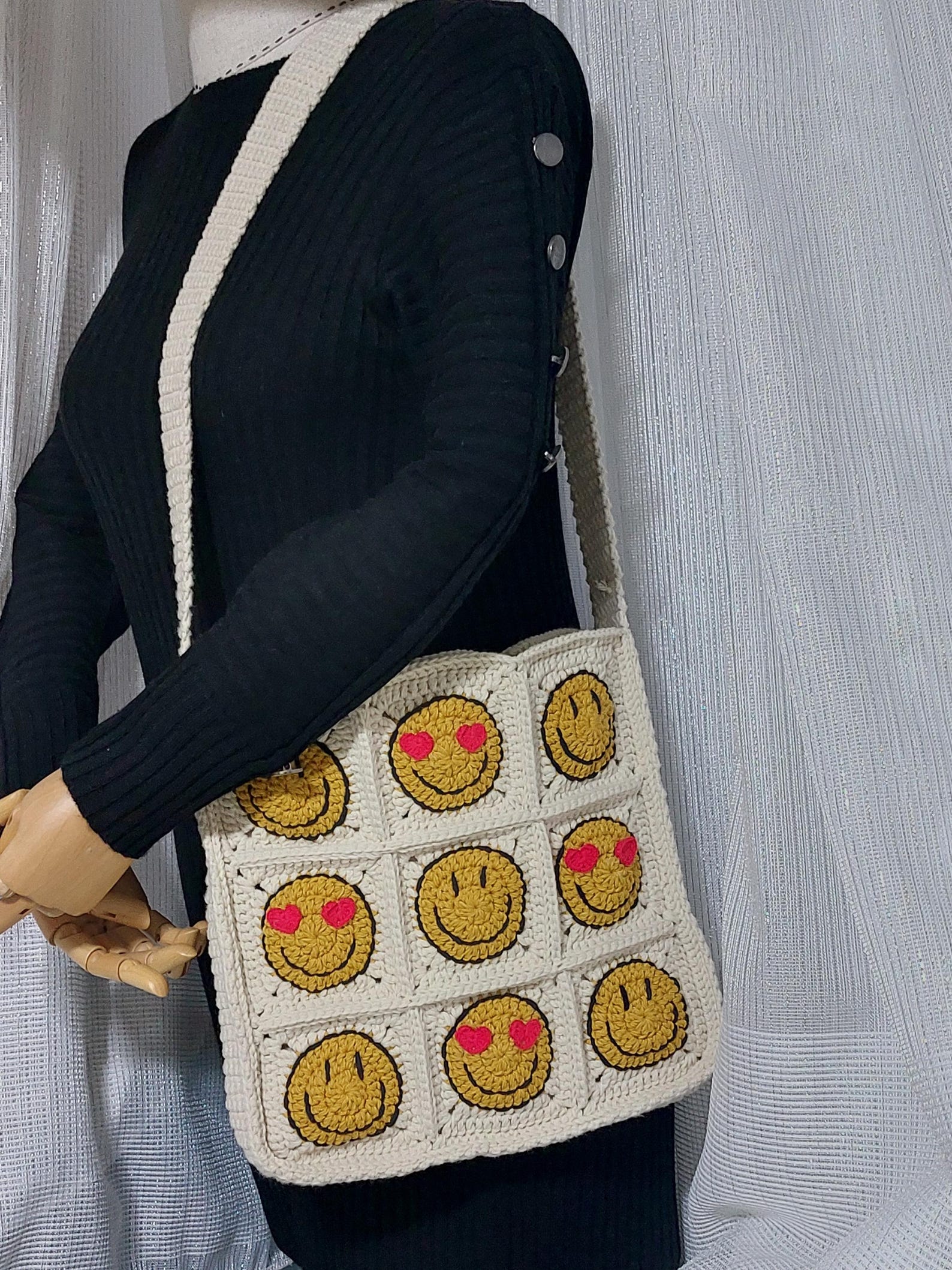 Handmade Crochet Smiley Face Tote Bag, Granny Square, Smiley Face Purse ...
