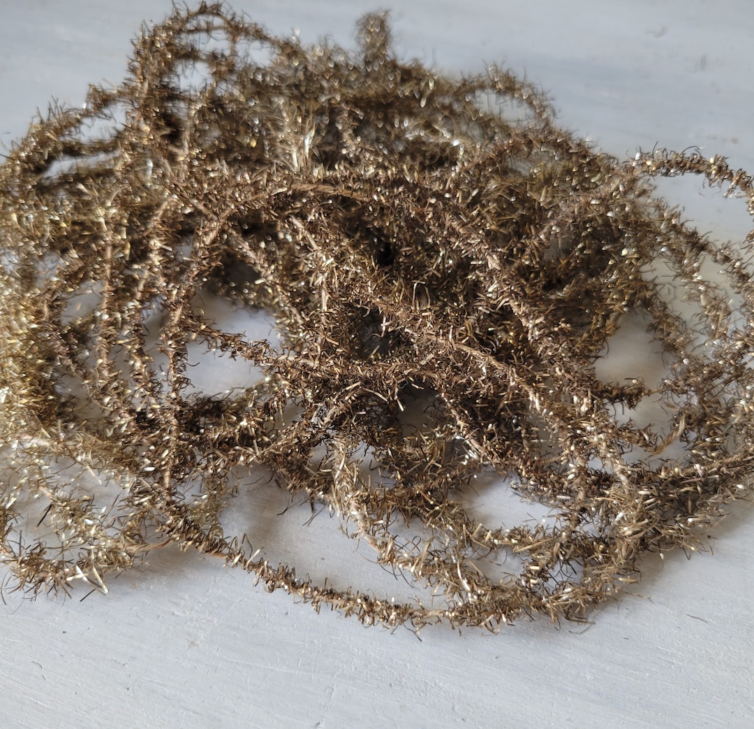 Sparkly Vintage Soft Gold Metal Tinsel Christmas Garland 311