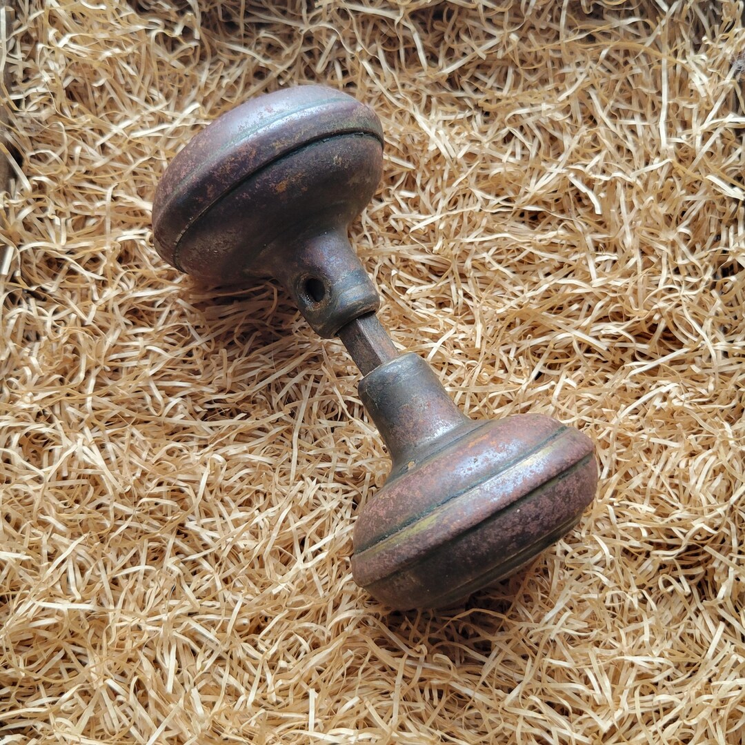 Vintage Rusty Old Door Knob Fixture - Etsy