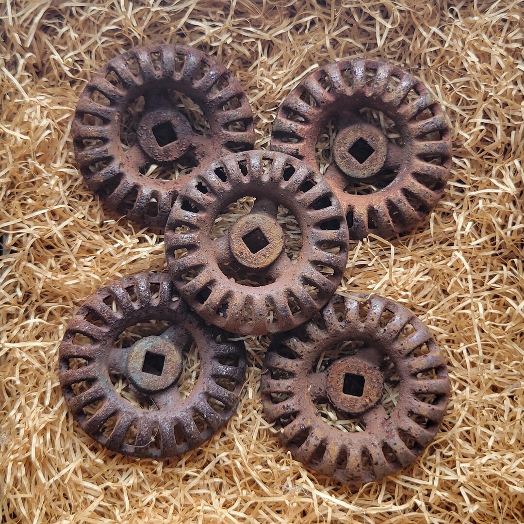 5 Antique Rusty Metal Spigot Handles Junk for Crafts Altered Art ...
