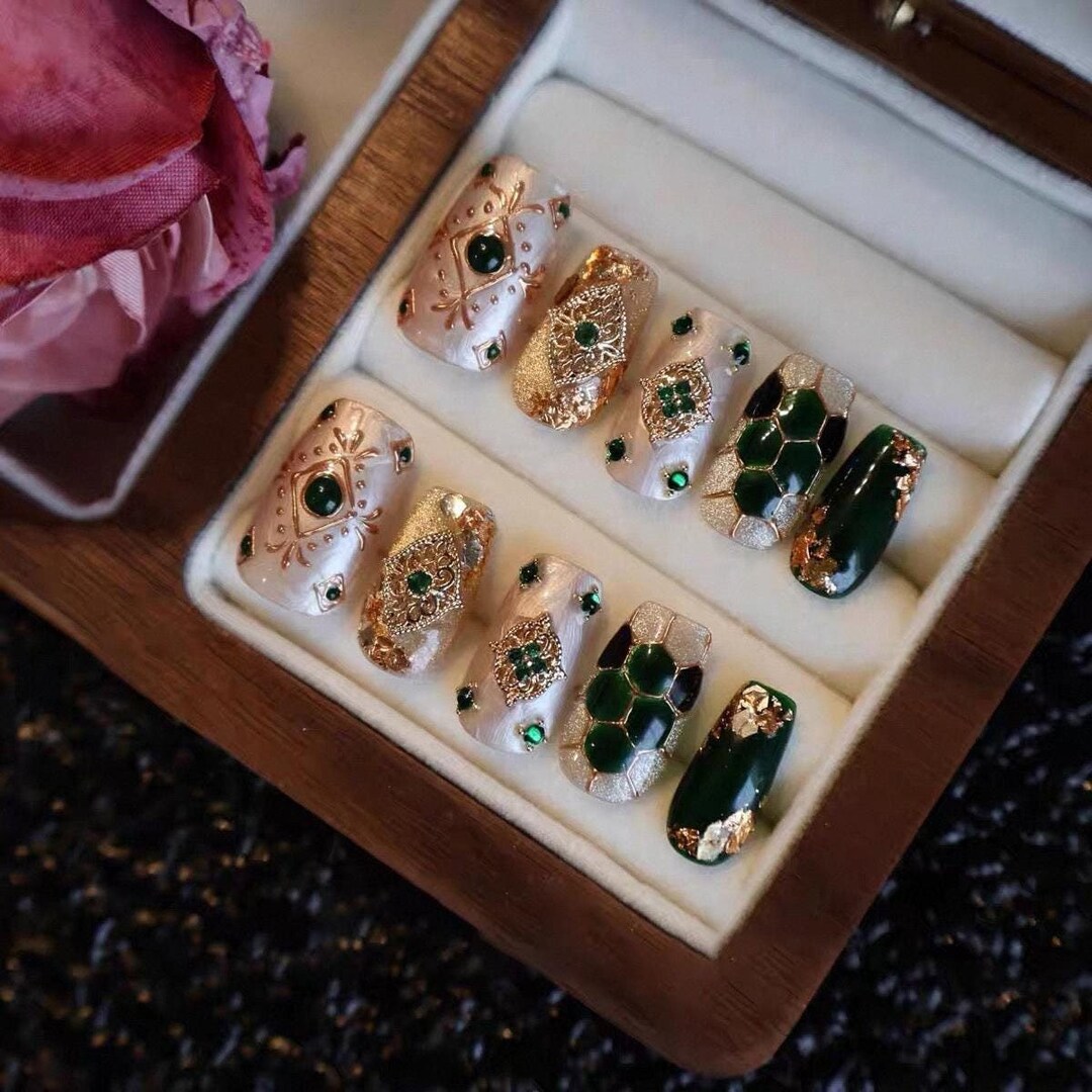 Emerald Green and Gold Luxury Press-on Nails , Gemstone-inspired Design ...