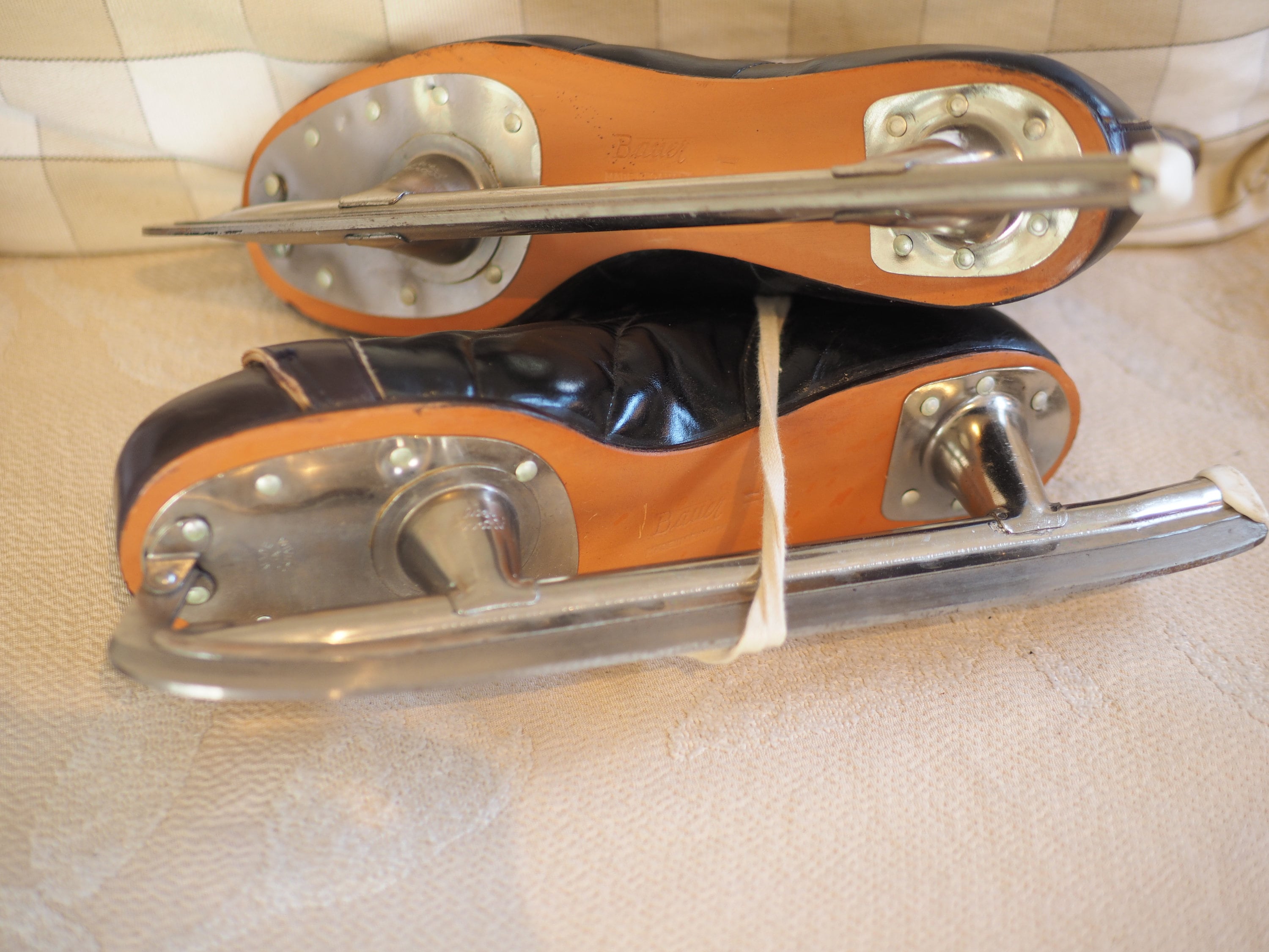 Vintage Bauer Leather Hockey Skates - Stunning! - Etsy