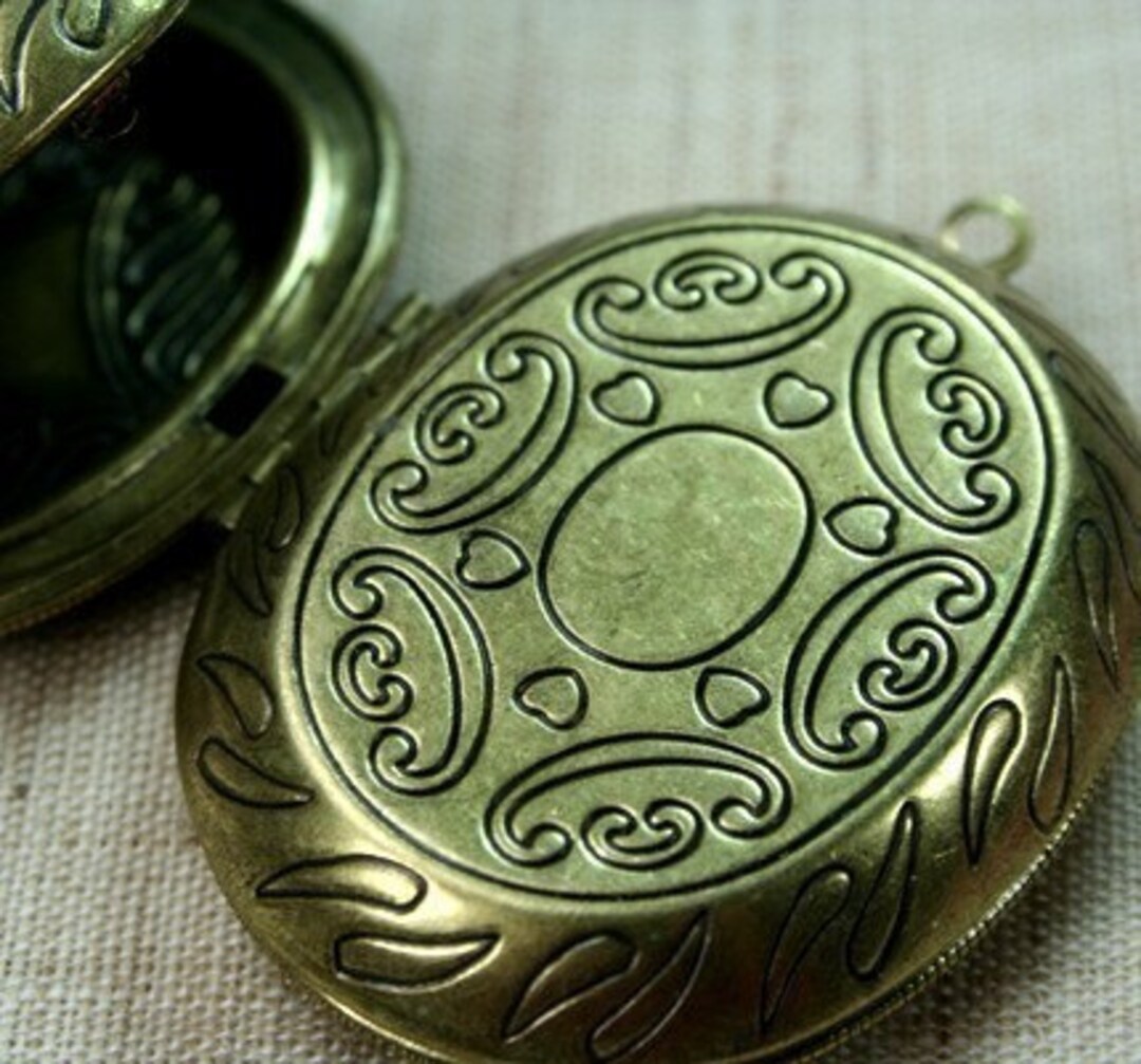 Oval Locket Antique Brass Two-sided Victorian Pattern Large LKOS-100 AB ...