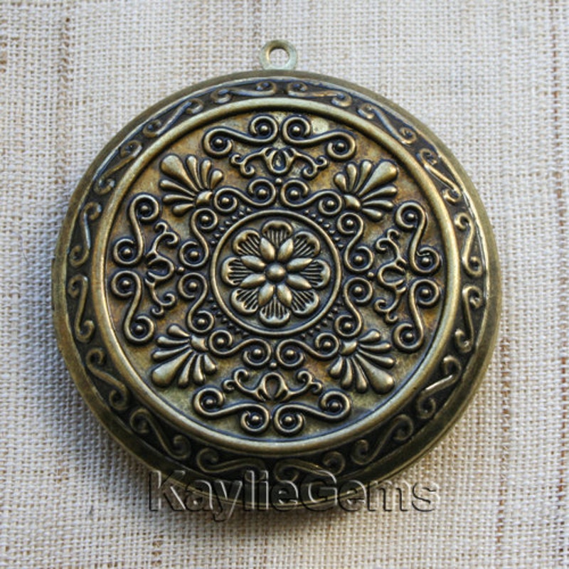 Antique Brass Locket - Etsy