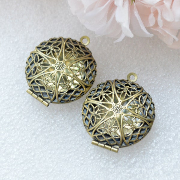 Filigree Locket - Etsy