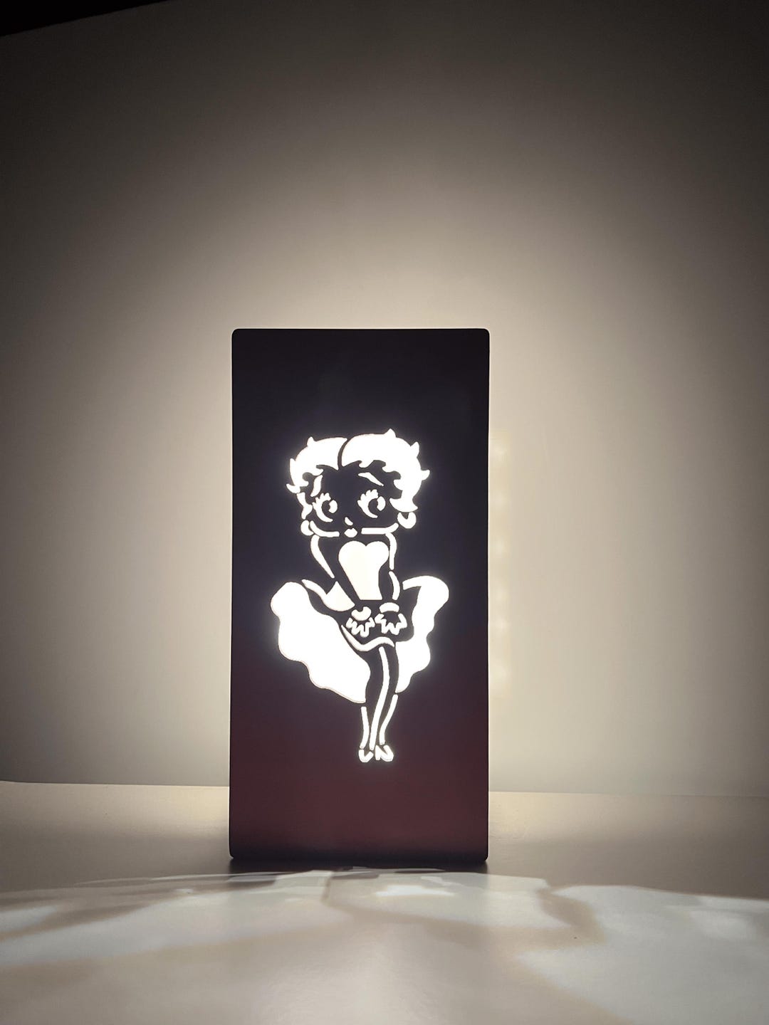Animation: Betty Boop - Wooden Decorations - Table Lamps With Engraving ...