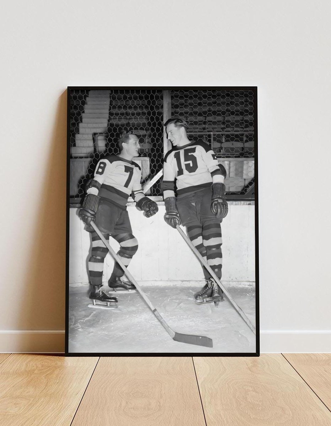 Vintage Hockey Player Poster With Frame, Aesthetic Sports Poster, Ice ...