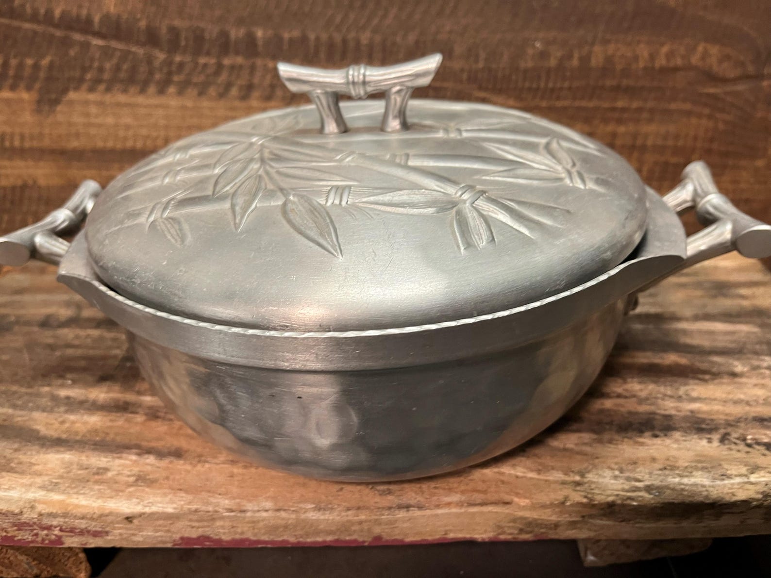 Everlast Forged Aluminum Casserole Dish With Handles and Lid. Bamboo ...