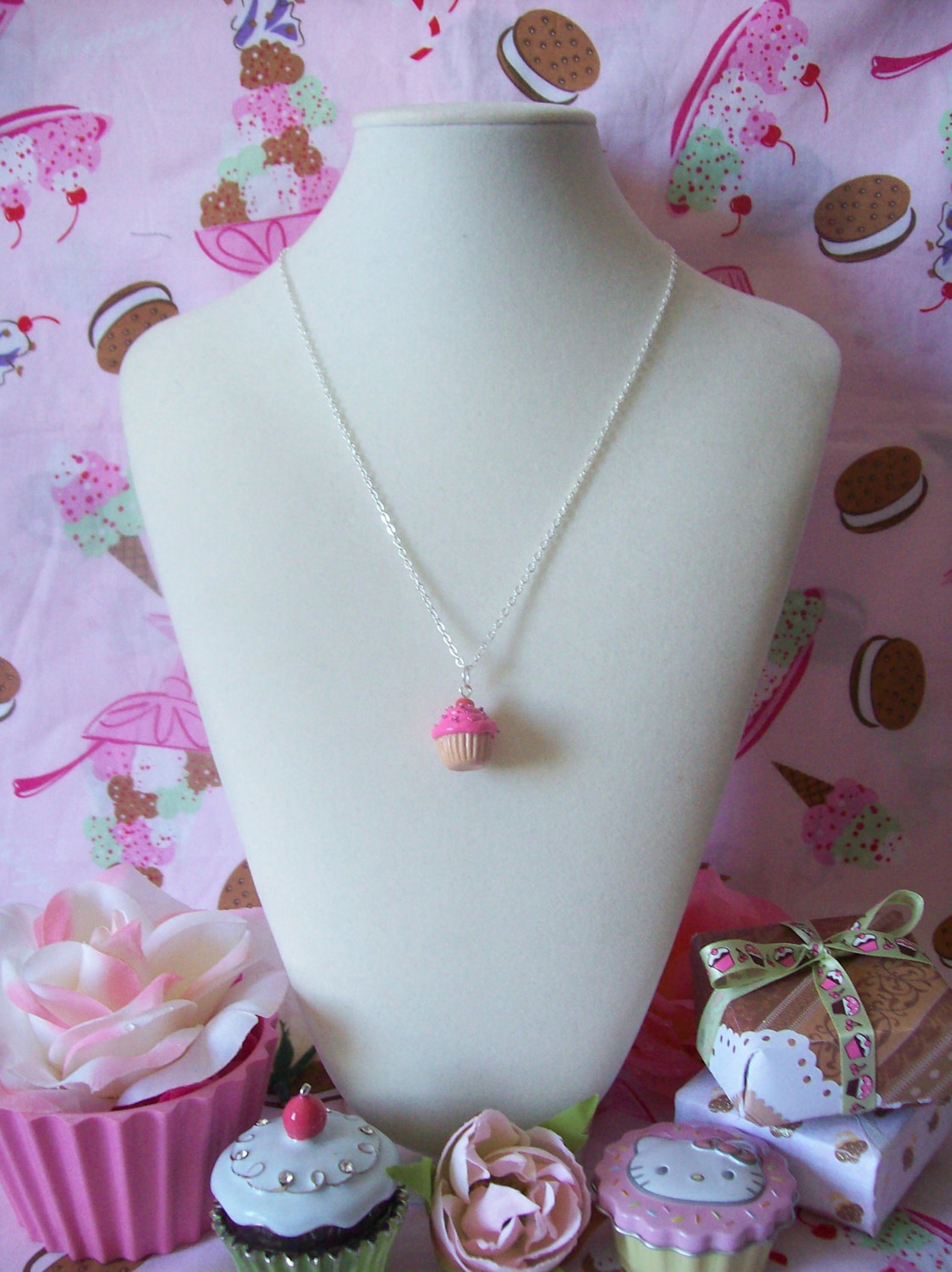 Cupcake Necklace - Etsy