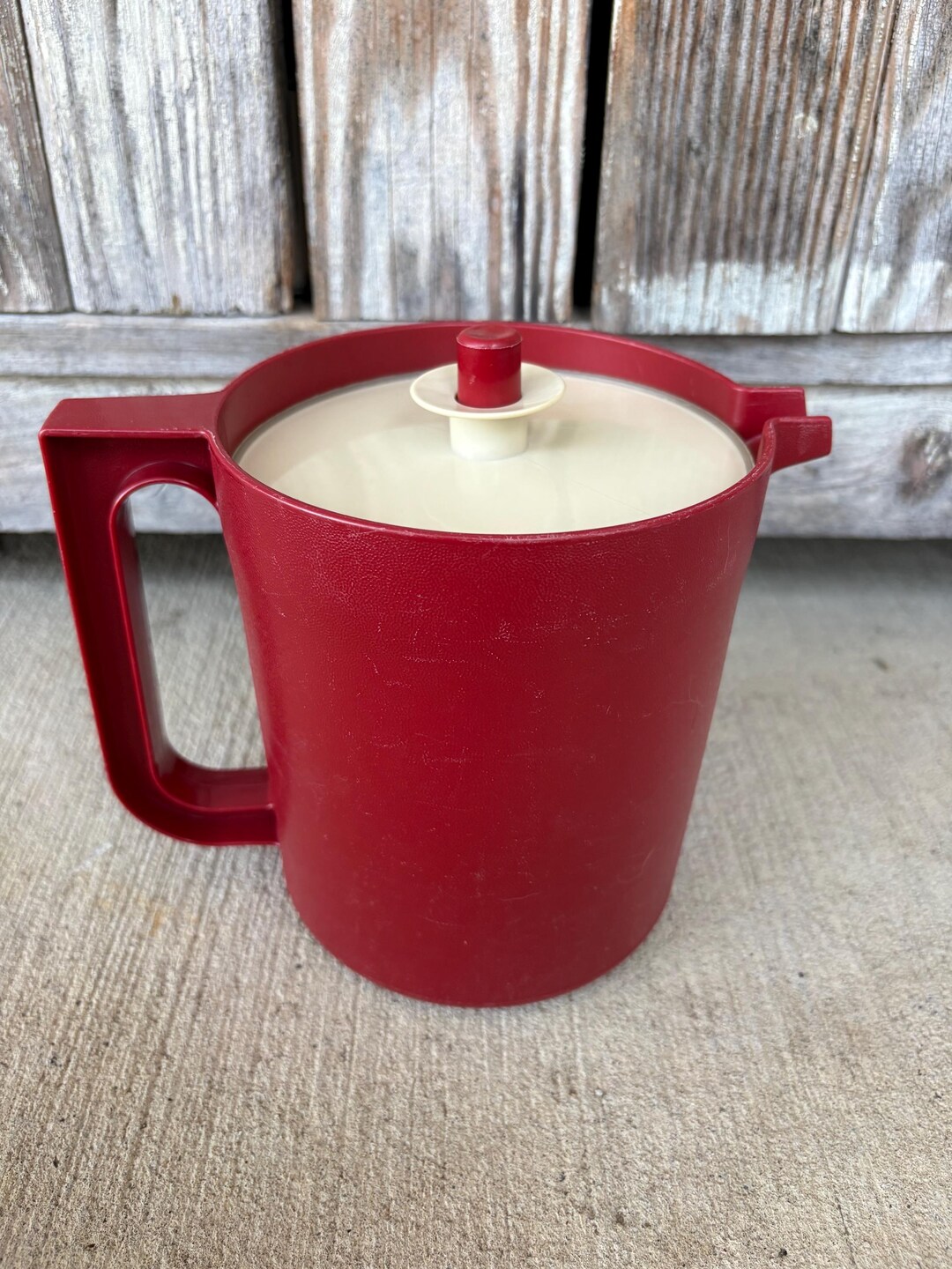Vintage Tupperware Harvest Red 1.5 Quart Pitcher With Servalier Lid ...