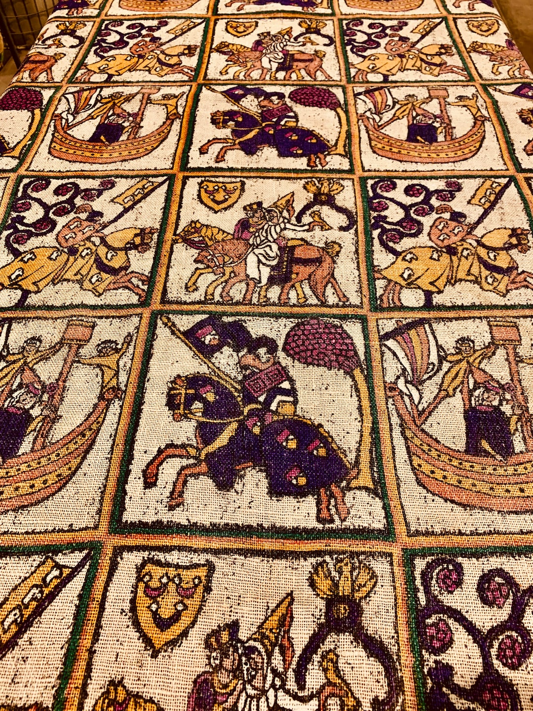 Vintage 1970s Linen Fabric/ Medieval Royalty Masterpiece/burlap Yardage ...