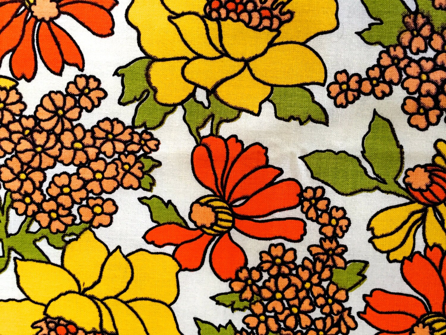 Feelin Groovy Flower Power 60s Barkcloth// Retro Hippie Chic Floral ...