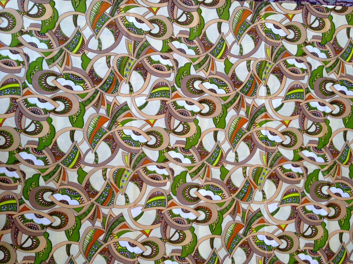 Subdued Psychedelic Fabric for the Relaxed Hippie//60s Peter Max Vibe ...
