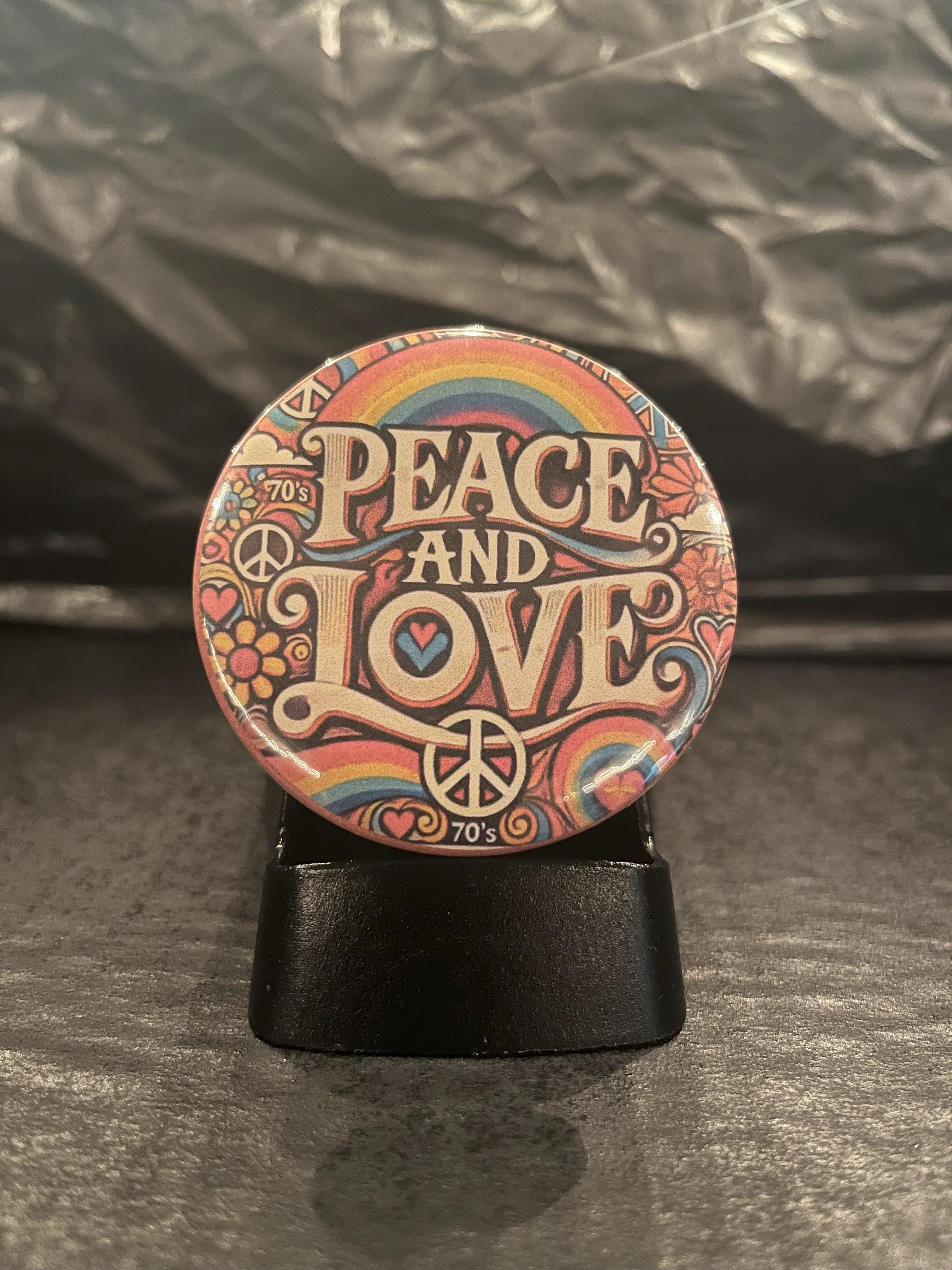Peace and Love Pin-back Button | Groovy Hippie Style Badge | Retro ...
