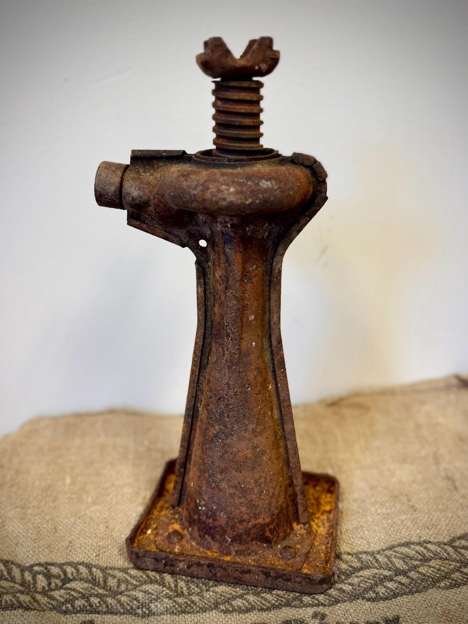 Antique Screw Jack | Rustic Industrial Decor, Farmhouse Salvage ...
