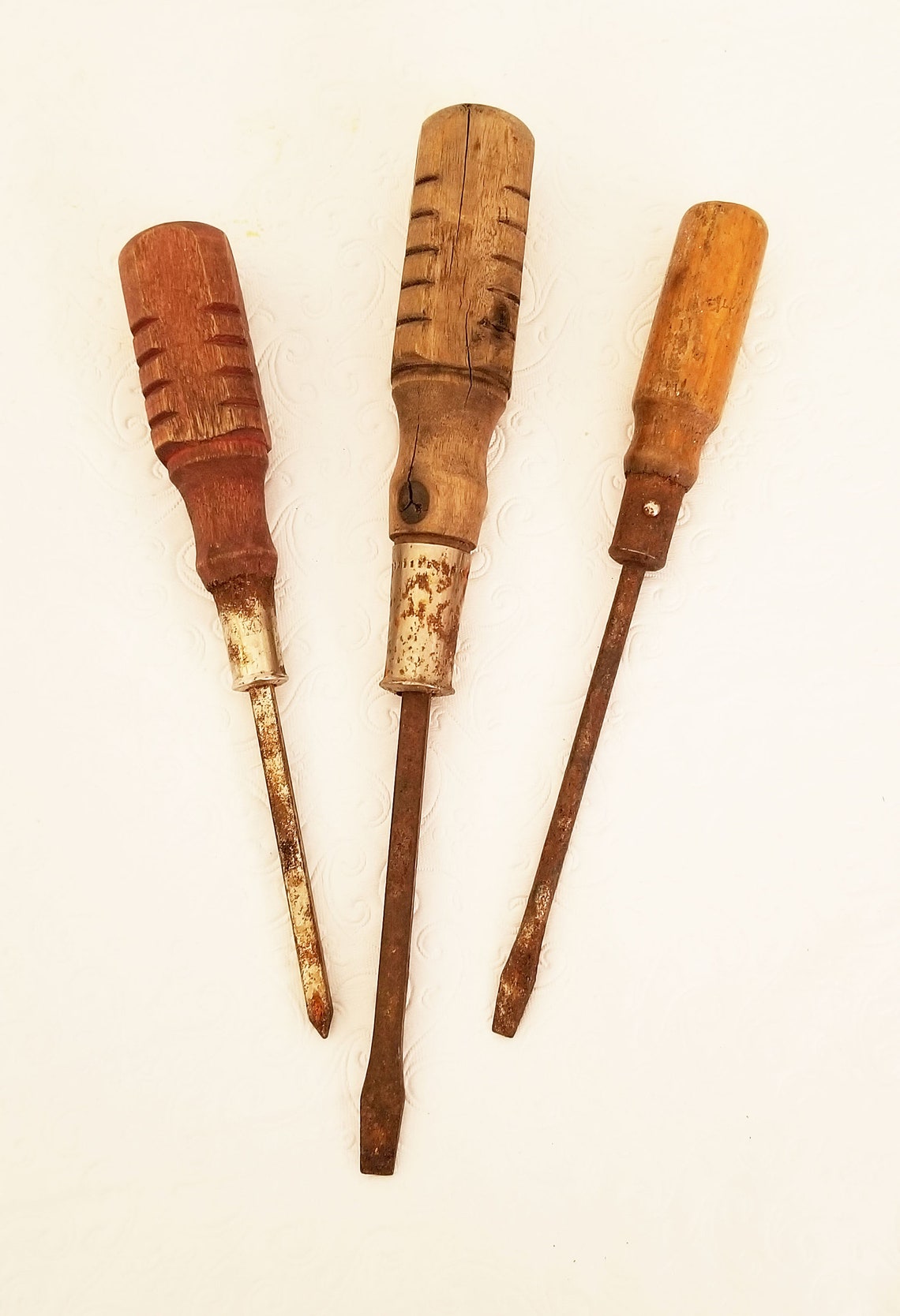 Vintage Wood Handled Rusty Screwdrivers 2 Flat Head 1 | Etsy
