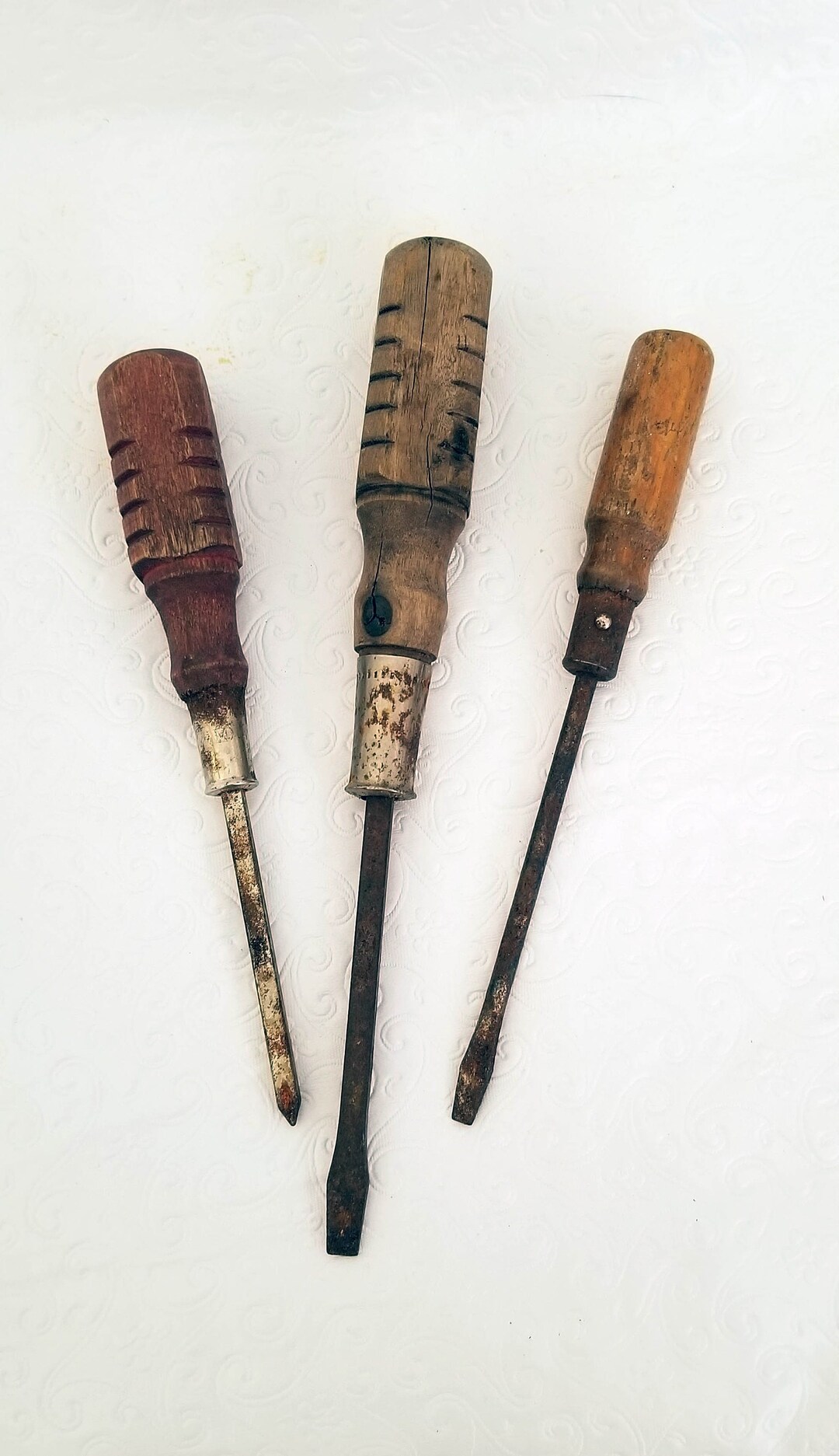 Vintage Wood Handled Rusty Screwdrivers 2 Flat Head 1 Philips-rustic ...