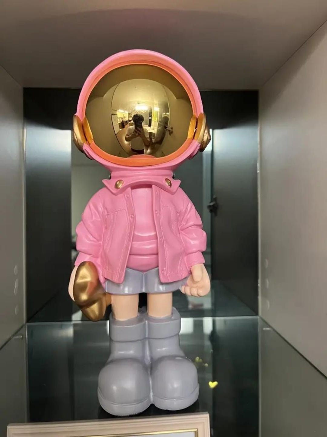 Metallic Astronaut Figurine Cosmonaut Ornament Stylish Metallic ...