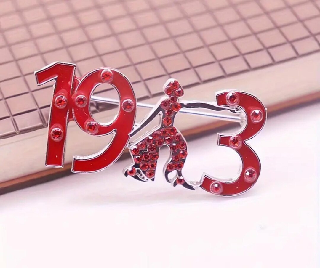 Delta Sigma Theta Button, DST, Greek Letter Brooch, Divine 9, Delta Pin ...