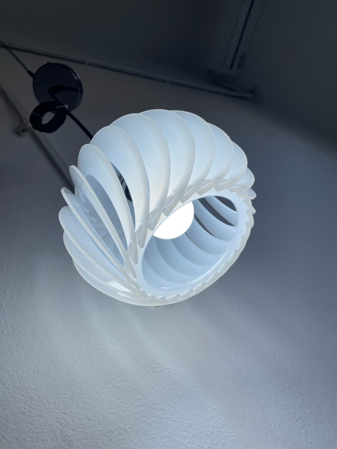 White Plexiglass Design Lamp Elegant Light Diffuser for Pendant Lamps ...