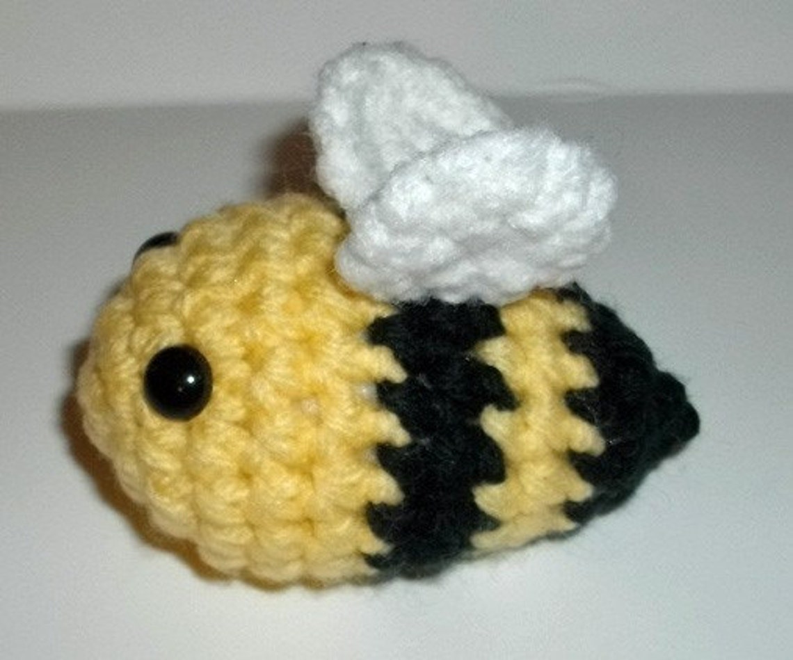 Crochet Pattern PDF Bumble Bee - Etsy