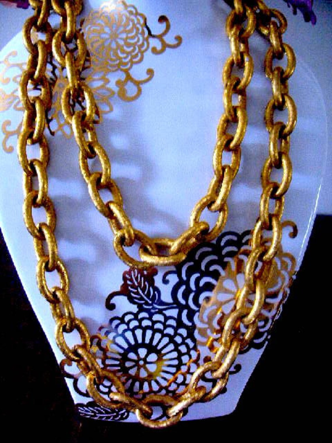 VINTAGE, STATEMENT CHAIN, Haute Couture, Heavy Textured Gold Veneer ...